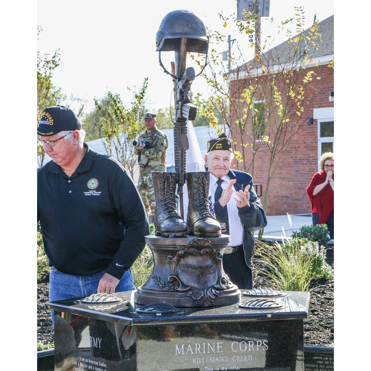 Bronze Fallen Soldier Statue - Battlefield Soldiers Cross | Randolph ...
