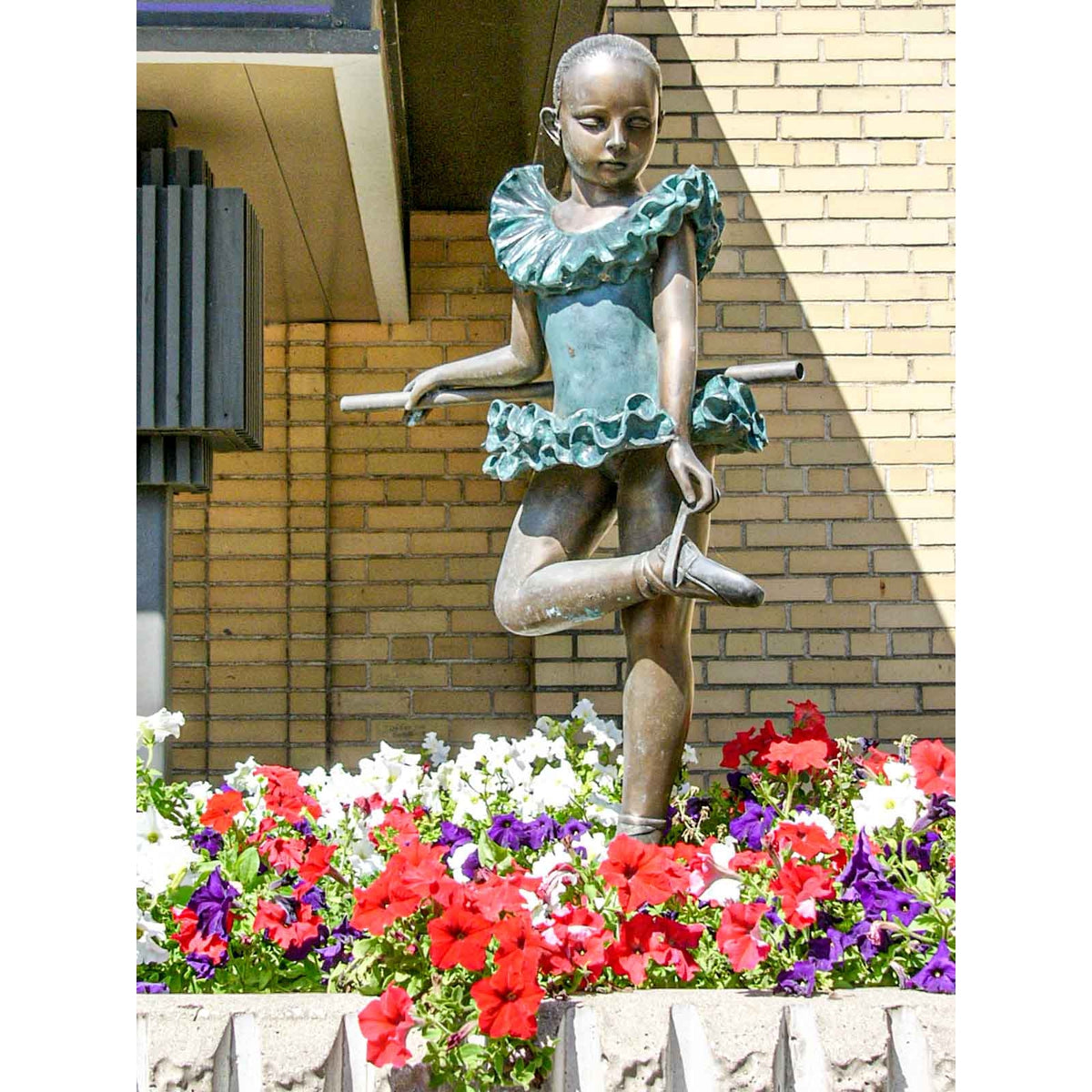 Ballerina Garden Statues | Randolph Rose Collection